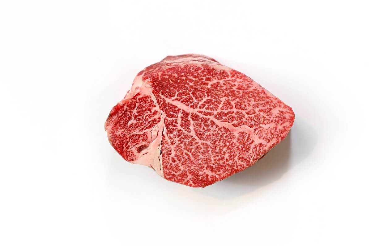 A5 Wagyu Filet Mignon Steak Cut - Tender, Rich, & Luxurious