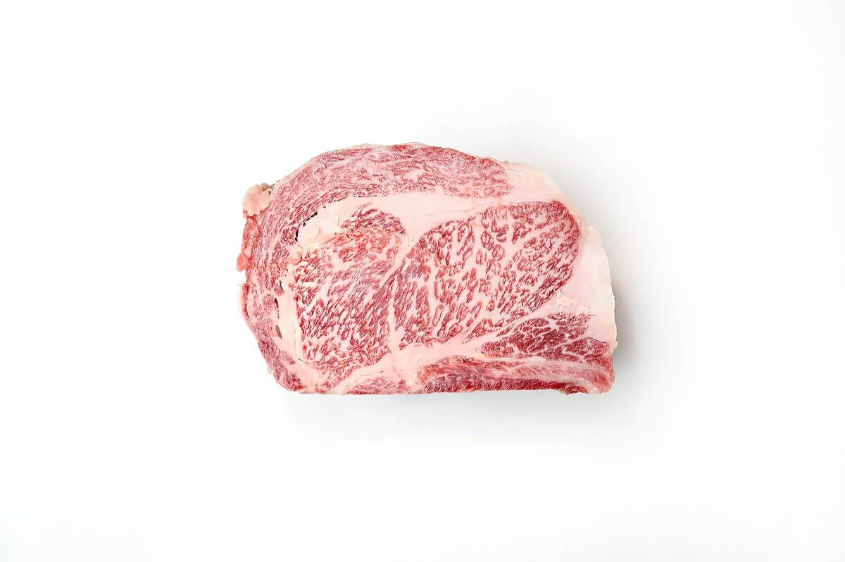 A5 Wagyu Ribeye Center Cut - Rich Flavor & Tender Texture